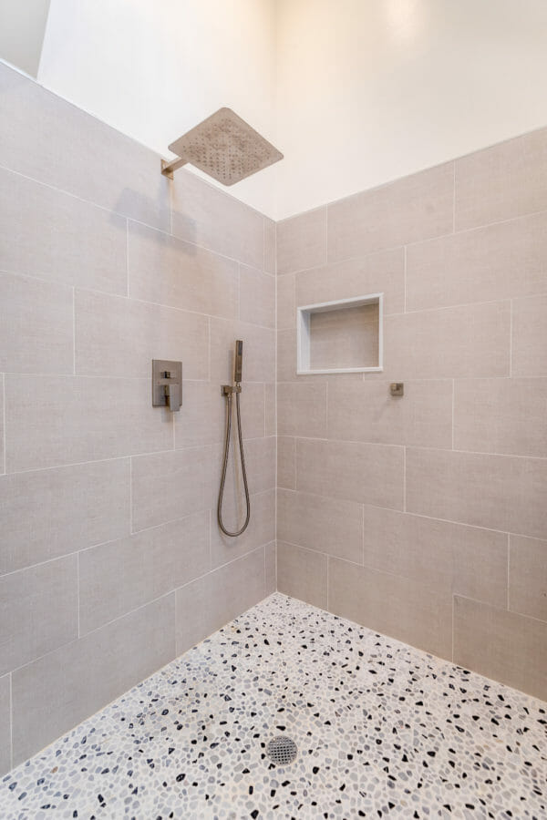 Japanese Style Wet Room Bathroom: Elegant Design Meets Modern Functionality